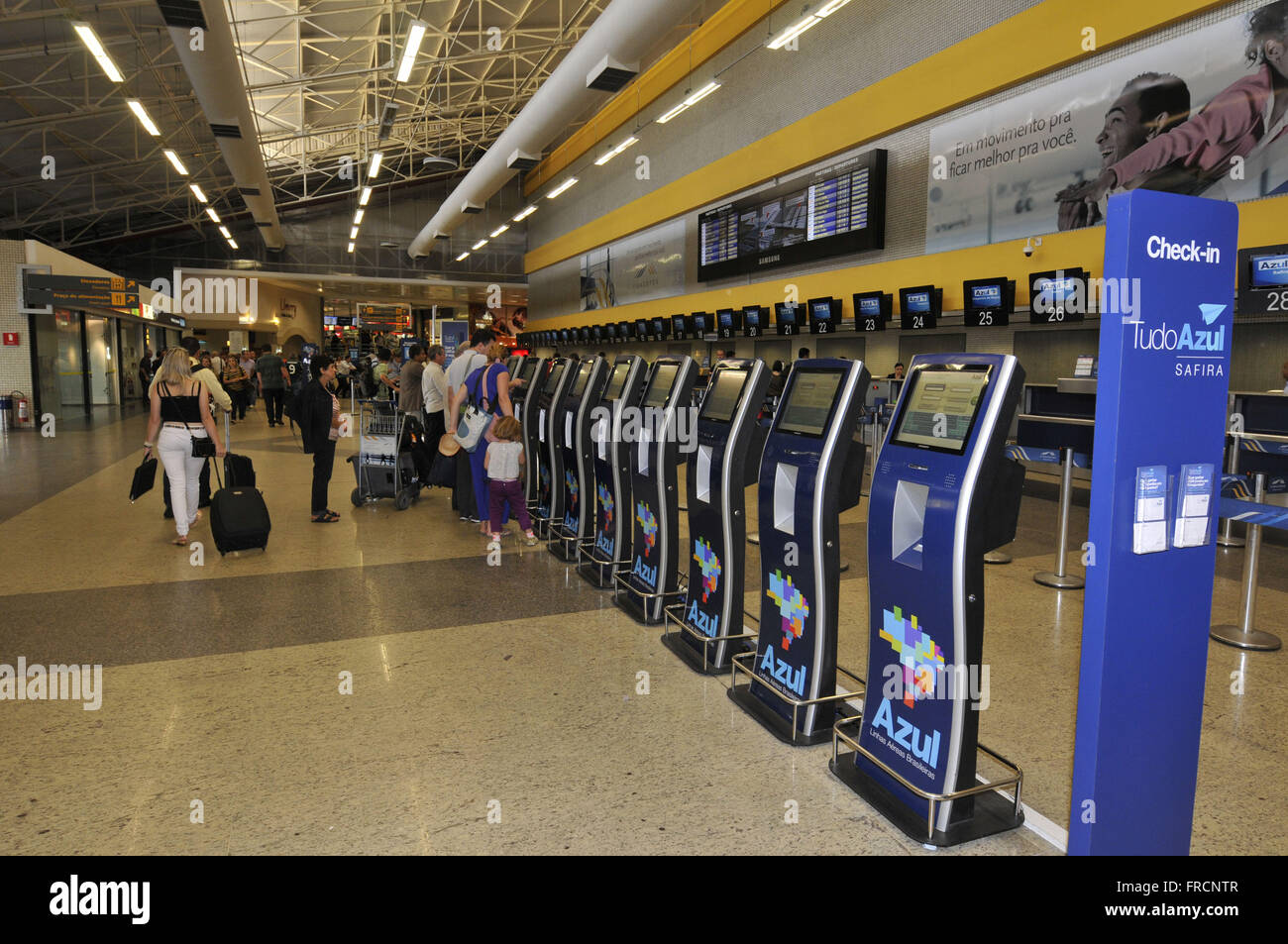 Terminal check in passagiere -Fotos und -Bildmaterial in hoher ...