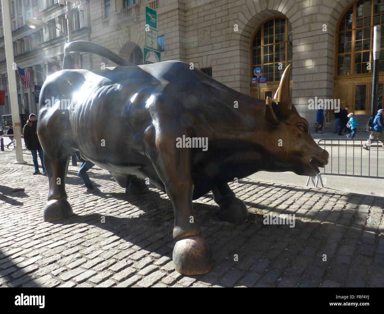 Broadway bares -Fotos und -Bildmaterial in hoher Auflösung – Alamy