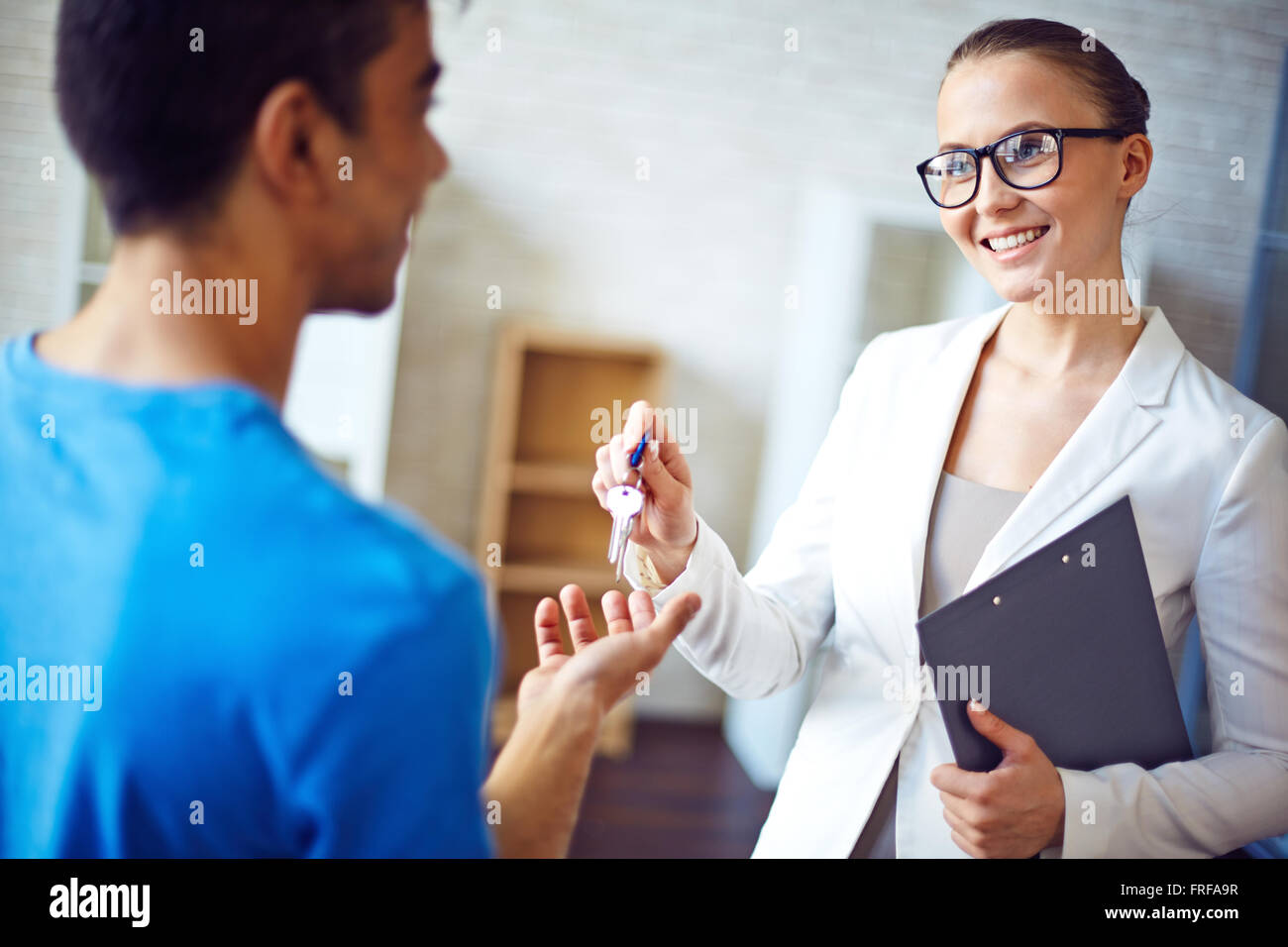 Herzlich Willkommen in Ihrer Wohnung Stockfotografie - Alamy Herzlich Willkommen in Ihrer Wohnung Stockfotografie - Alamy