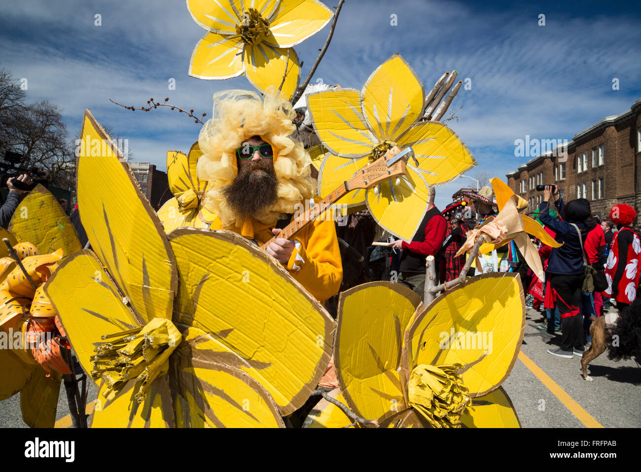 Detroit, Michigan-The Marche du Nain Rouge feiert die Ankunft des ...