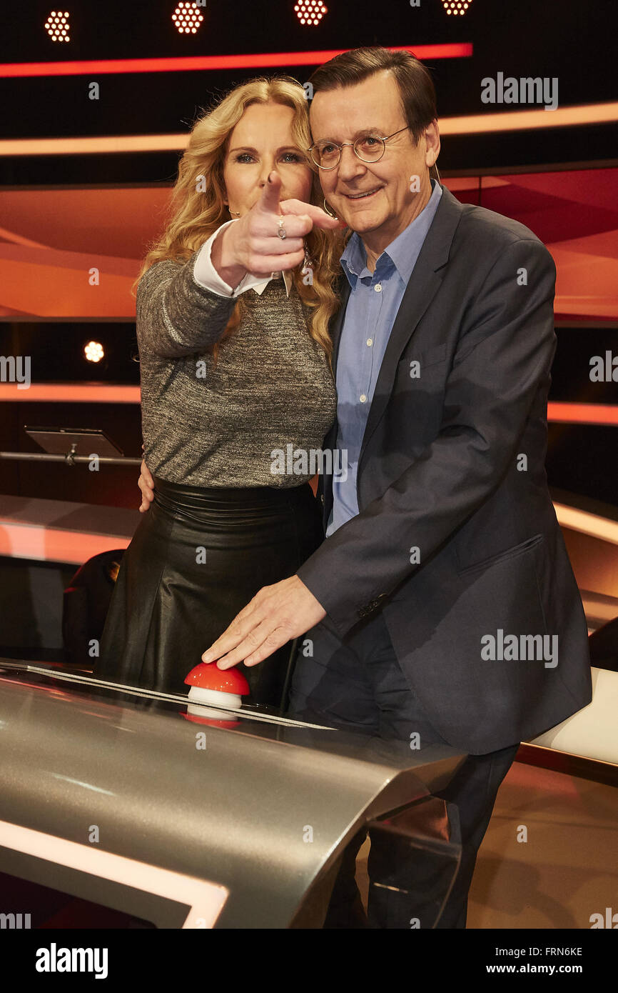 Promis am Set der ARD TV show "Paarduell" Featuring: Katja Burkard ...