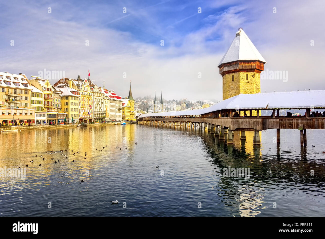 Lucerne switzerland snow -Fotos und -Bildmaterial in hoher Auflösung ...