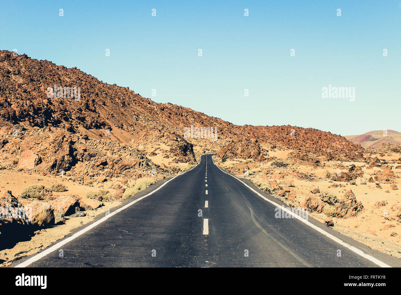 Verlassene autobahn -Fotos und -Bildmaterial in hoher Auflösung – Alamy