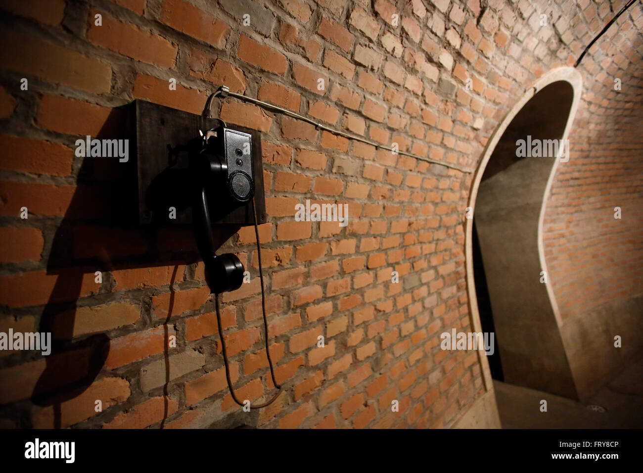 Bunker air raid shelter -Fotos und -Bildmaterial in hoher Auflösung ...