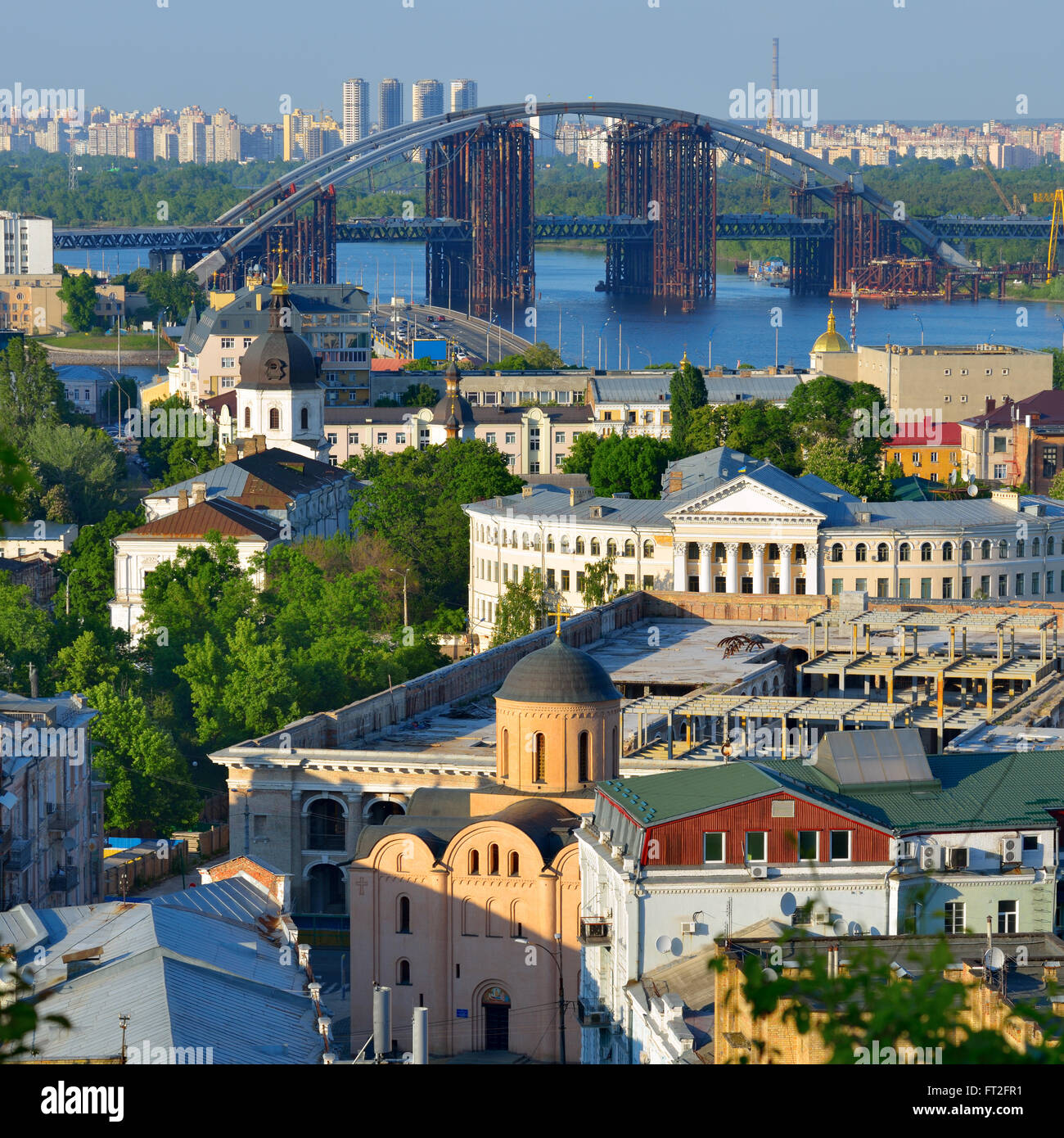 Hauptstadt der Ukraine, Kiew. Schöne Aussicht auf den alten Stadtteil ...