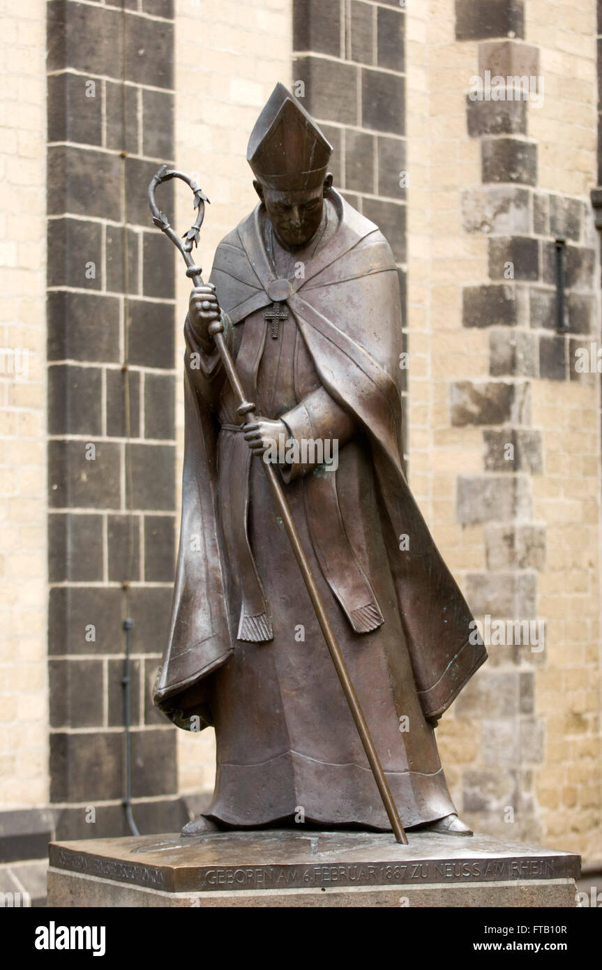 Statue neuss -Fotos und -Bildmaterial in hoher Auflösung – Alamy