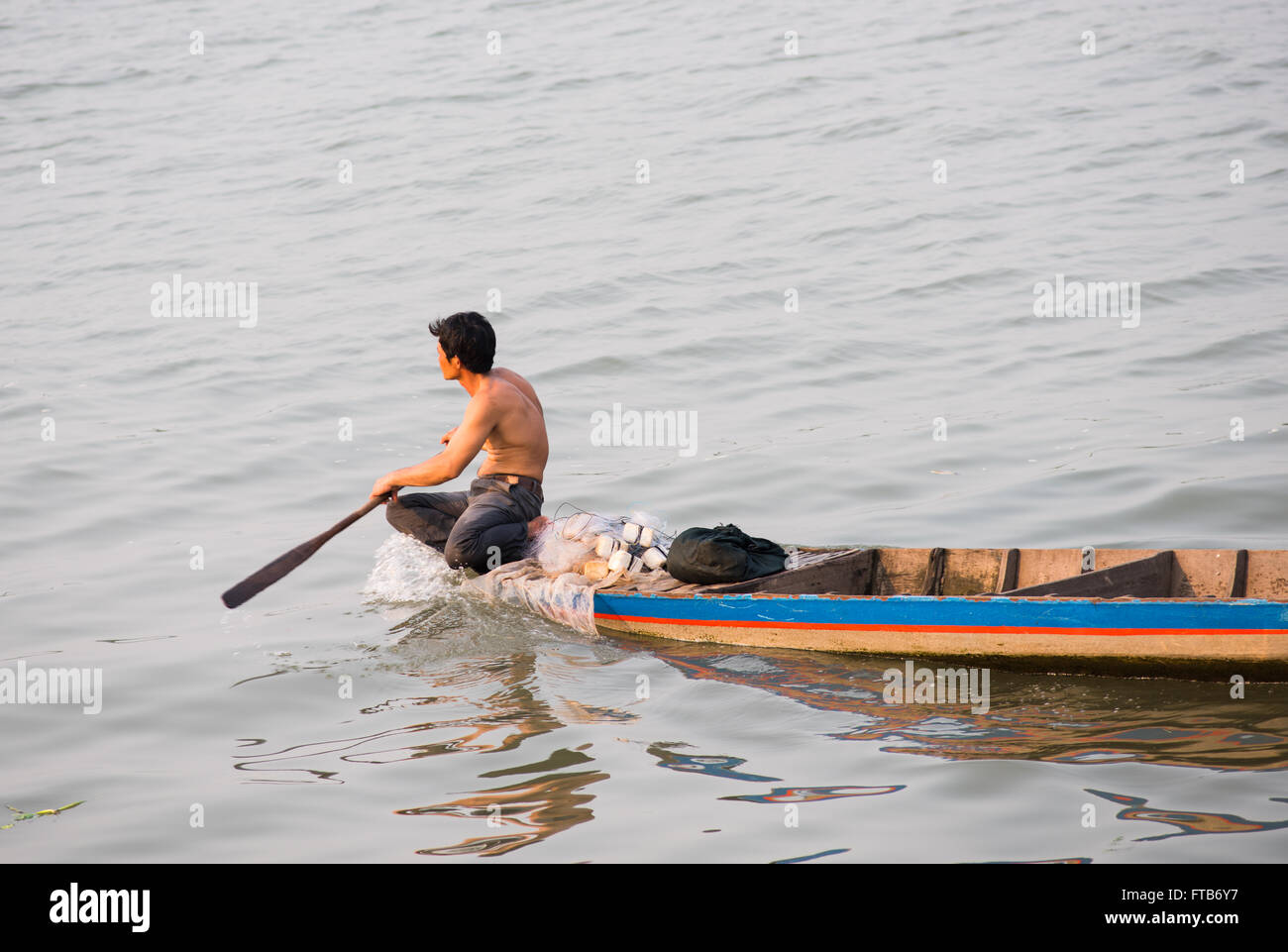 Traditionelles vietnamesisches fischerboot -Fotos und -Bildmaterial in ...
