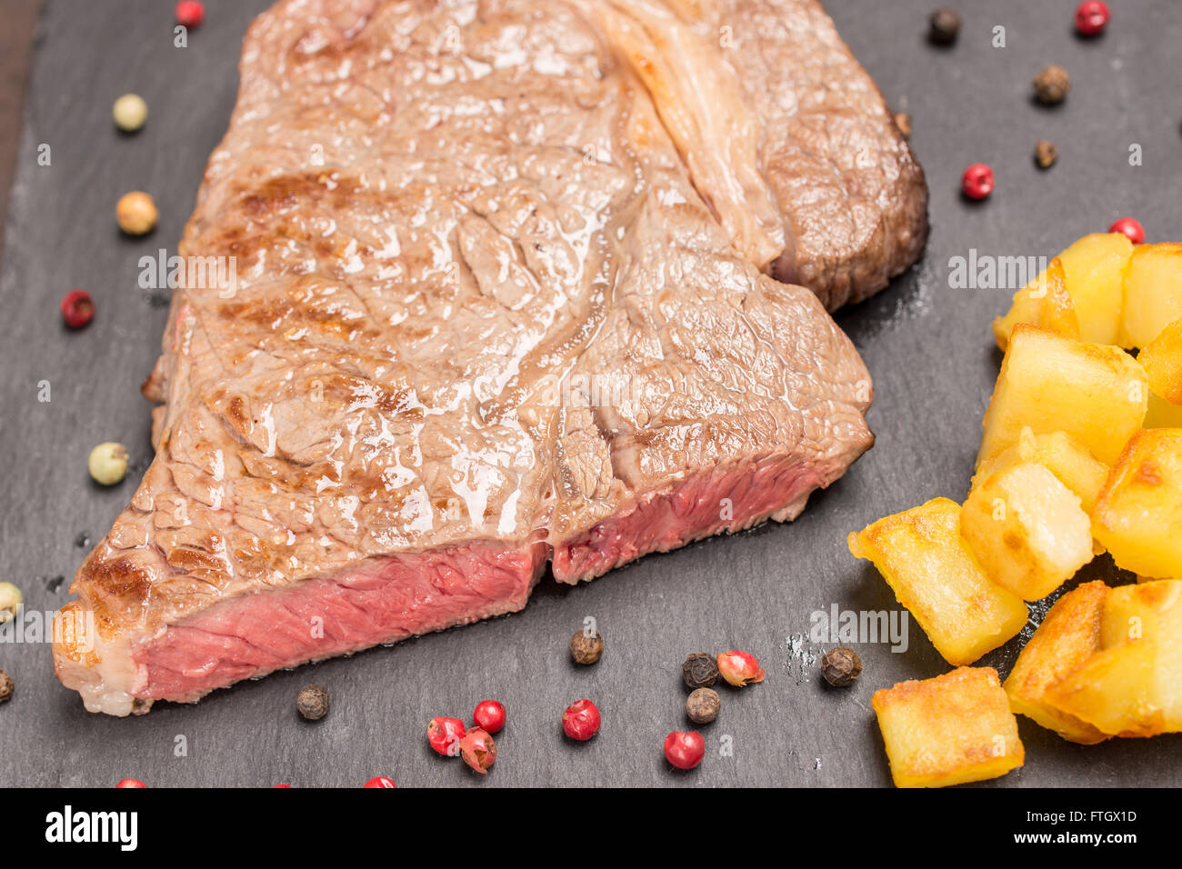 Trocken gereiftes rindfleisch -Fotos und -Bildmaterial in hoher ...
