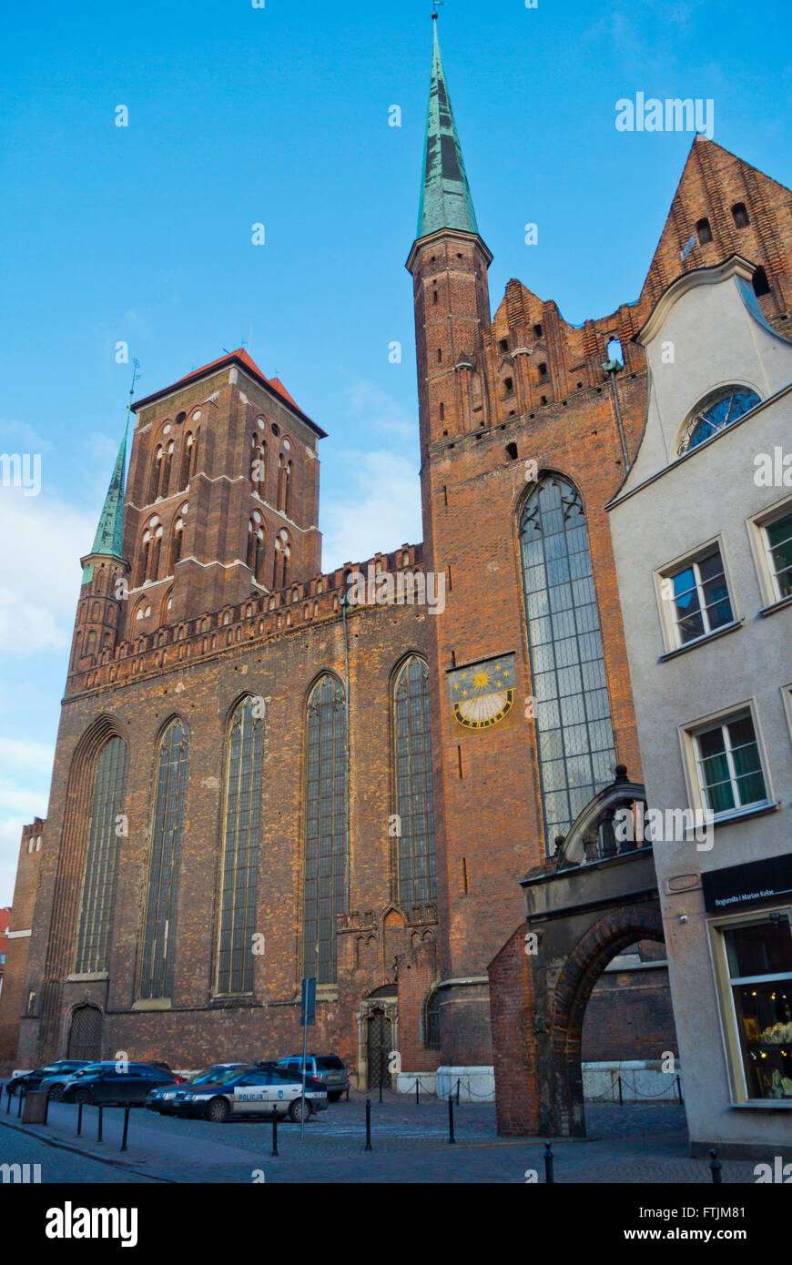 Kirchen aus rotem backstein -Fotos und -Bildmaterial in hoher Auflösung ...