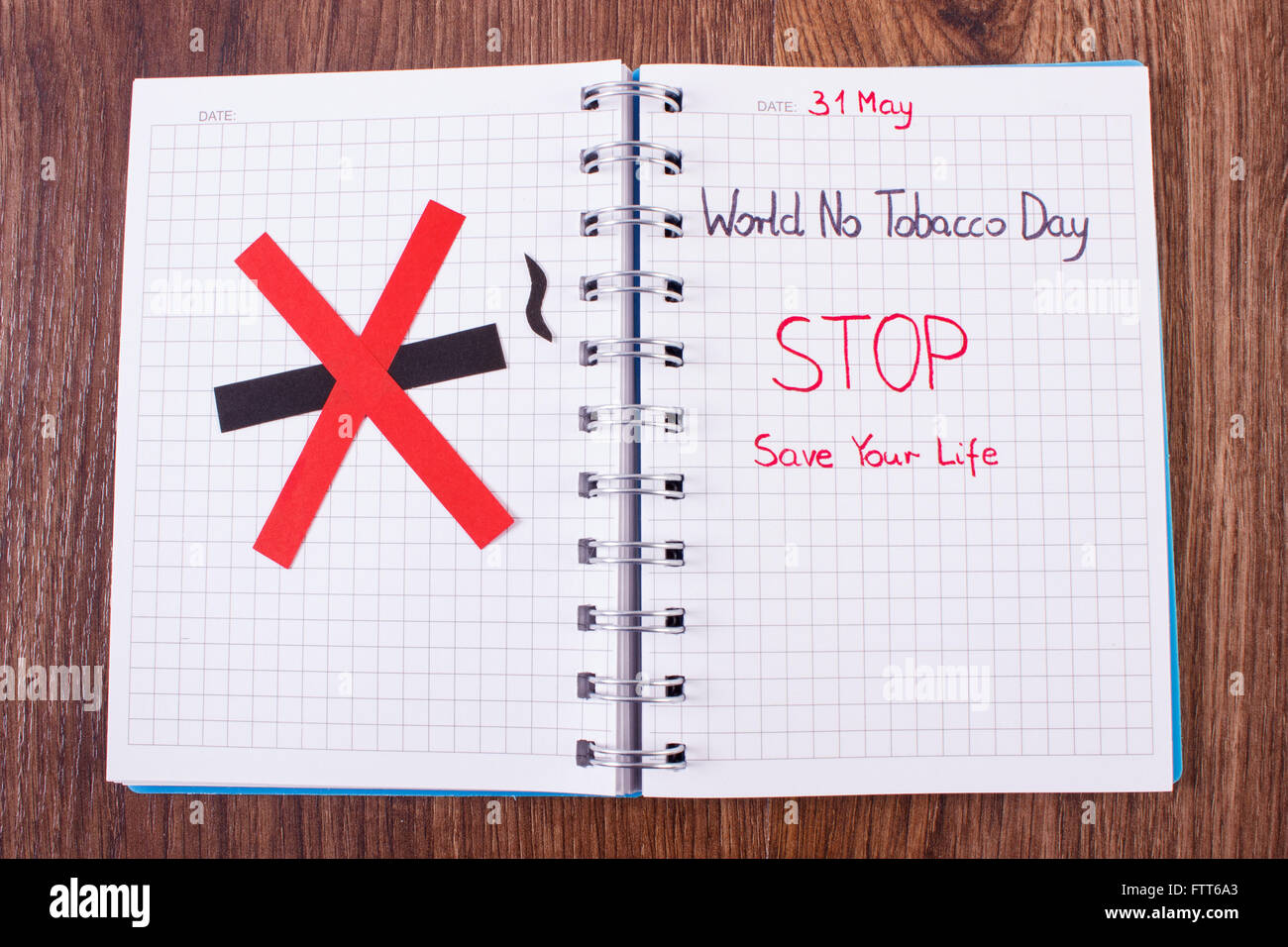 Rot, die keine Raucher-Zeichen aus Papier und Inschrift Welt keine ...