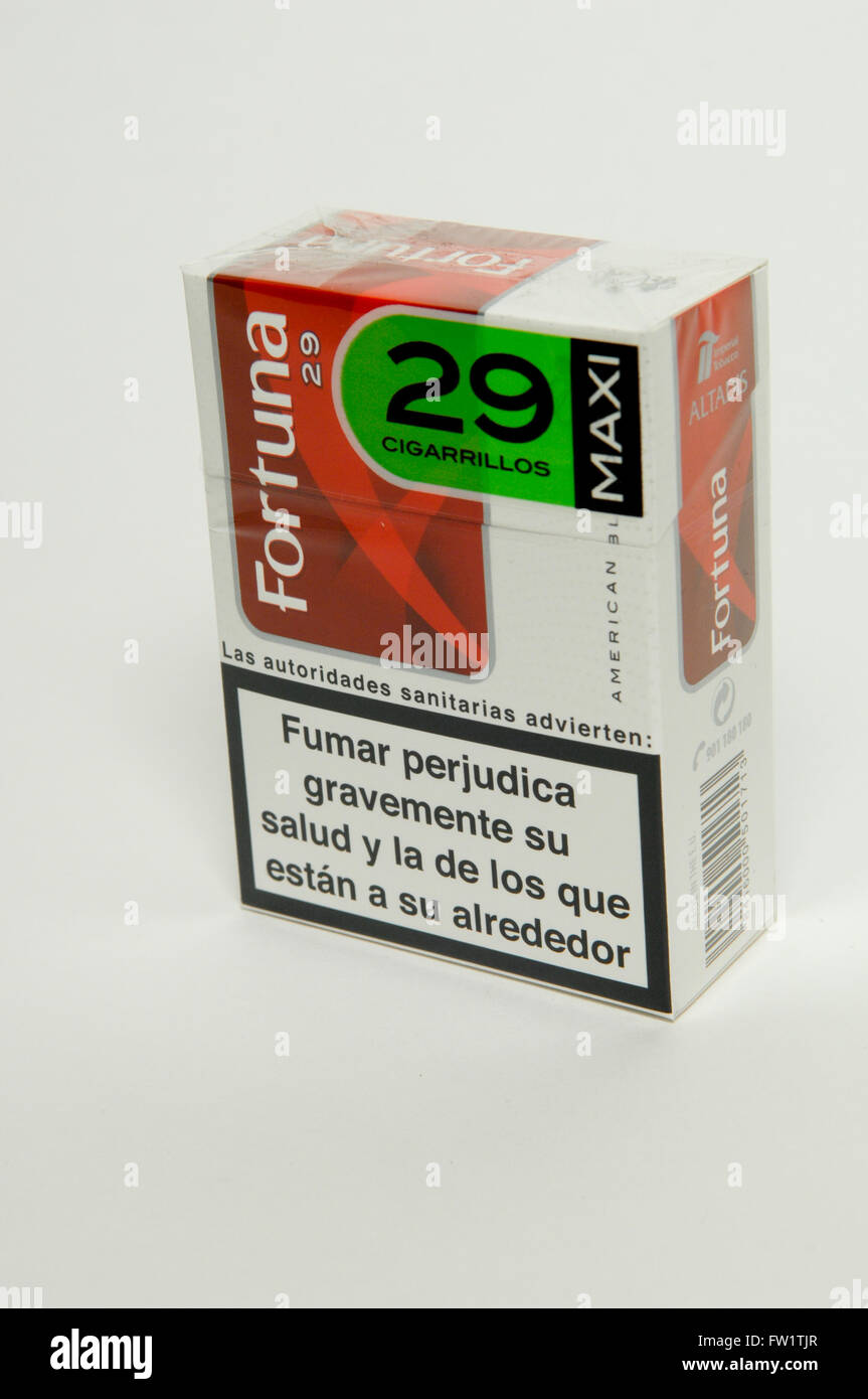 Fortuna packets cigarettes -Fotos und -Bildmaterial in hoher Auflösung ...