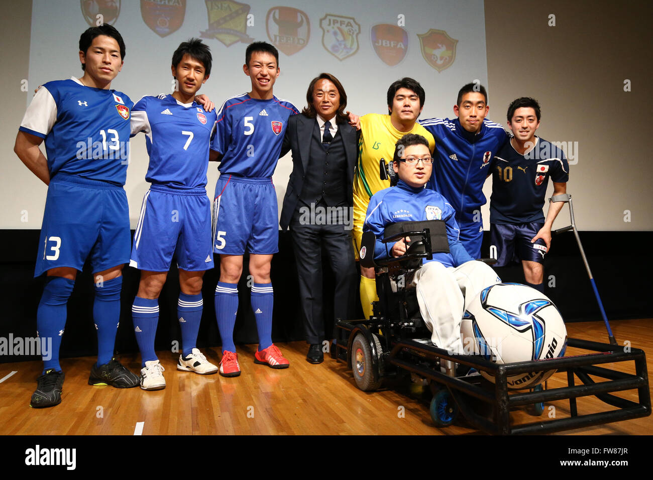 Tokio, Japan. 1. April 2016. (Oben L-R) Sho Kono, Ryo Kawamura, Taisei Taniguchi, Tsuyoshi ...