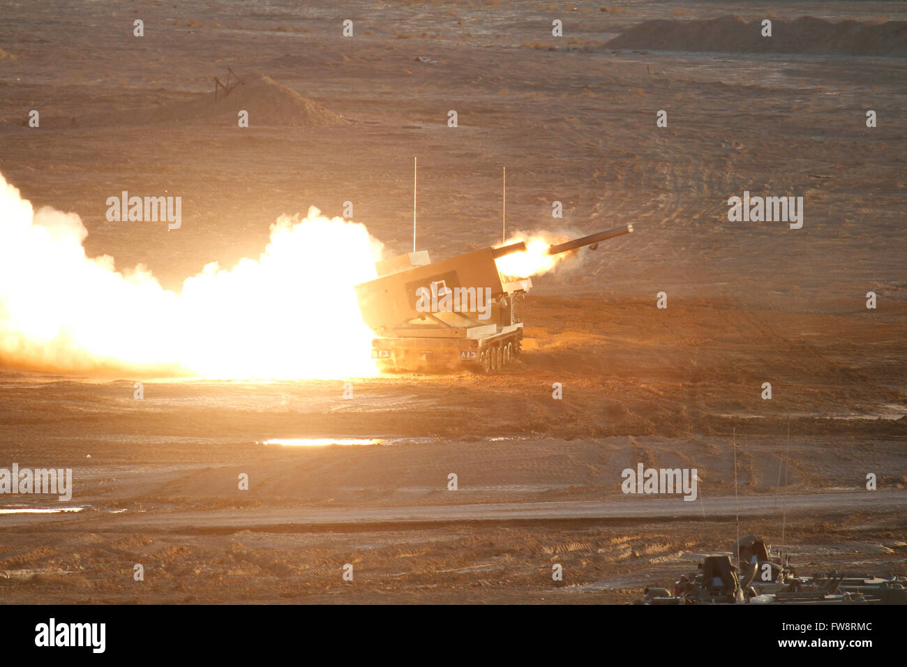 Mlrs system -Fotos und -Bildmaterial in hoher Auflösung – Alamy