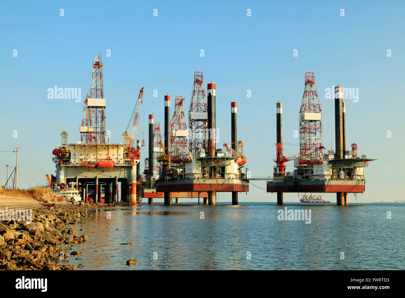 Offshore Bohrinsel Stockfotos und -bilder Kaufen - Seite 2 - Alamy