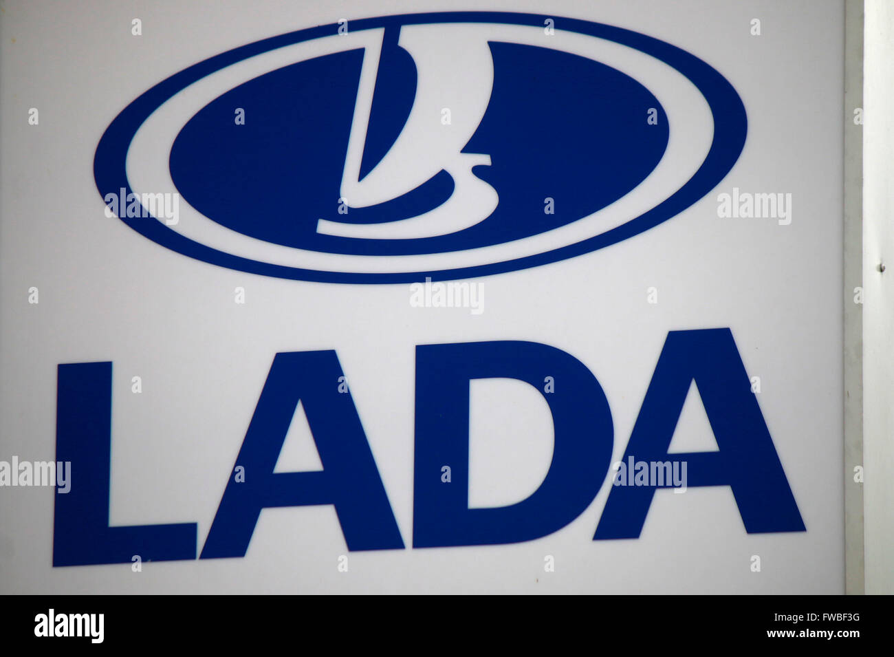 Das Logo der Marke "Lada", Berlin Stockfotografie - Alamy