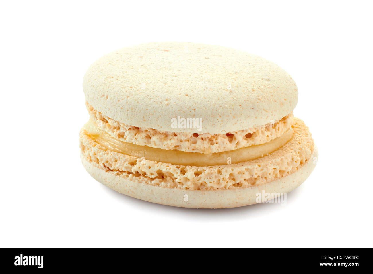 Macaron auf weiß -Fotos und -Bildmaterial in hoher Auflösung – Alamy