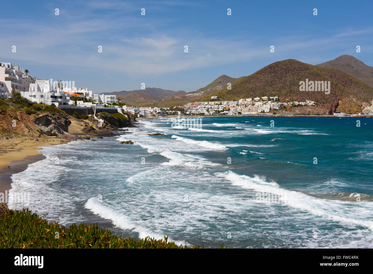 Strand San Jose weißes Dorf, Almeria, Andalusien Spanien Fischerei ...