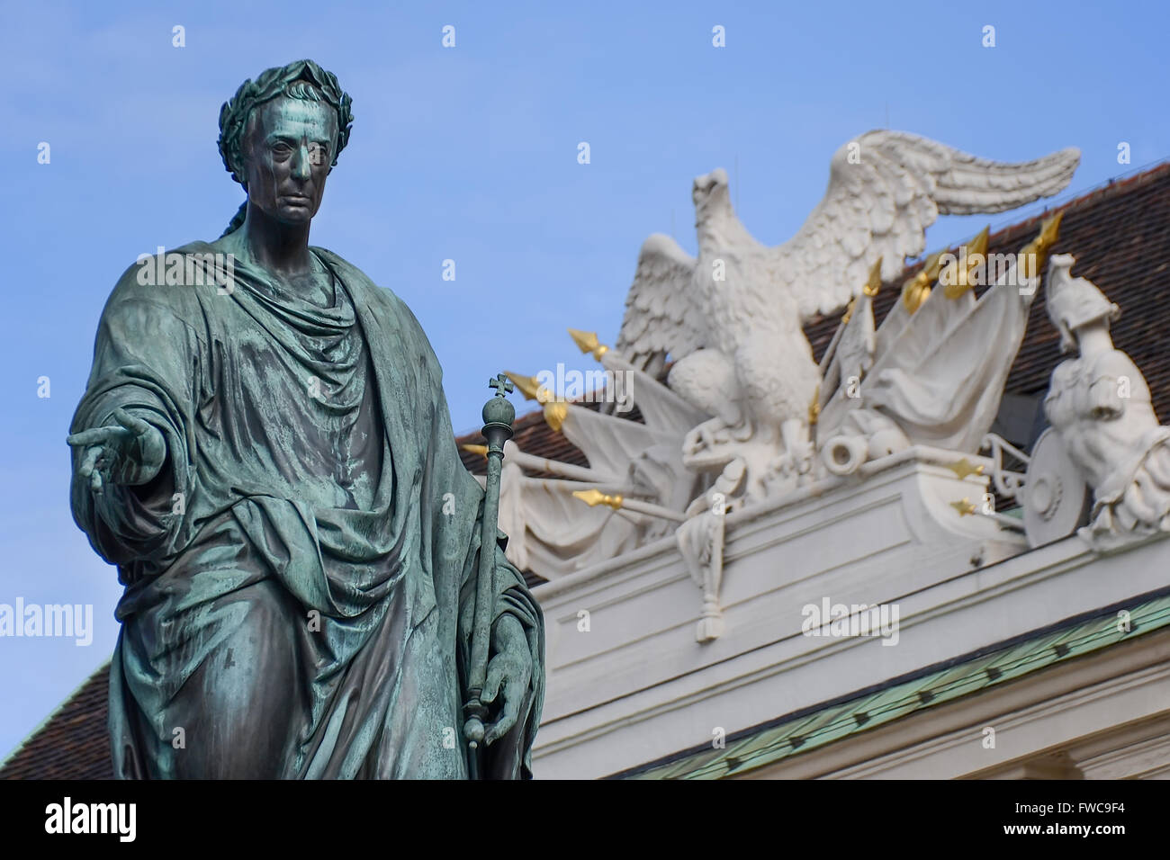Statue von Kaiser Franz II - Wiener Hofburg Stockfotografie - Alamy