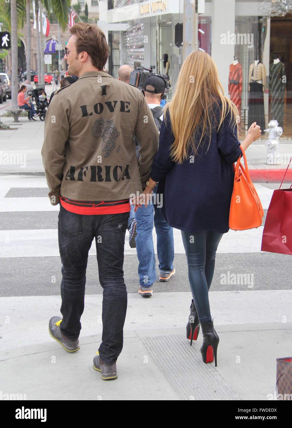 Bastian Yotta und seiner Frau Maria unterwegs in Beverly Hills ...