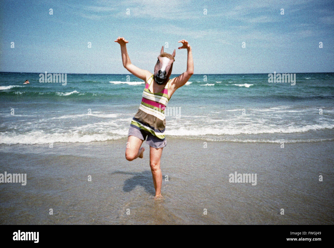 Mann Am Strand Stehen Stockfotos und -bilder Kaufen - Alamy