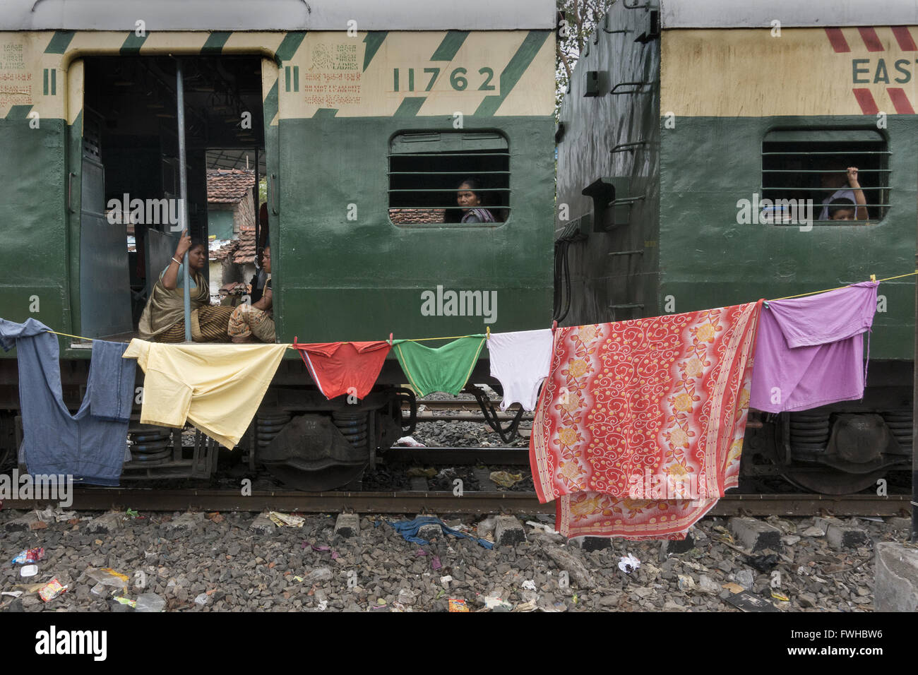 Kolkata local train -Fotos und -Bildmaterial in hoher Auflösung – Alamy