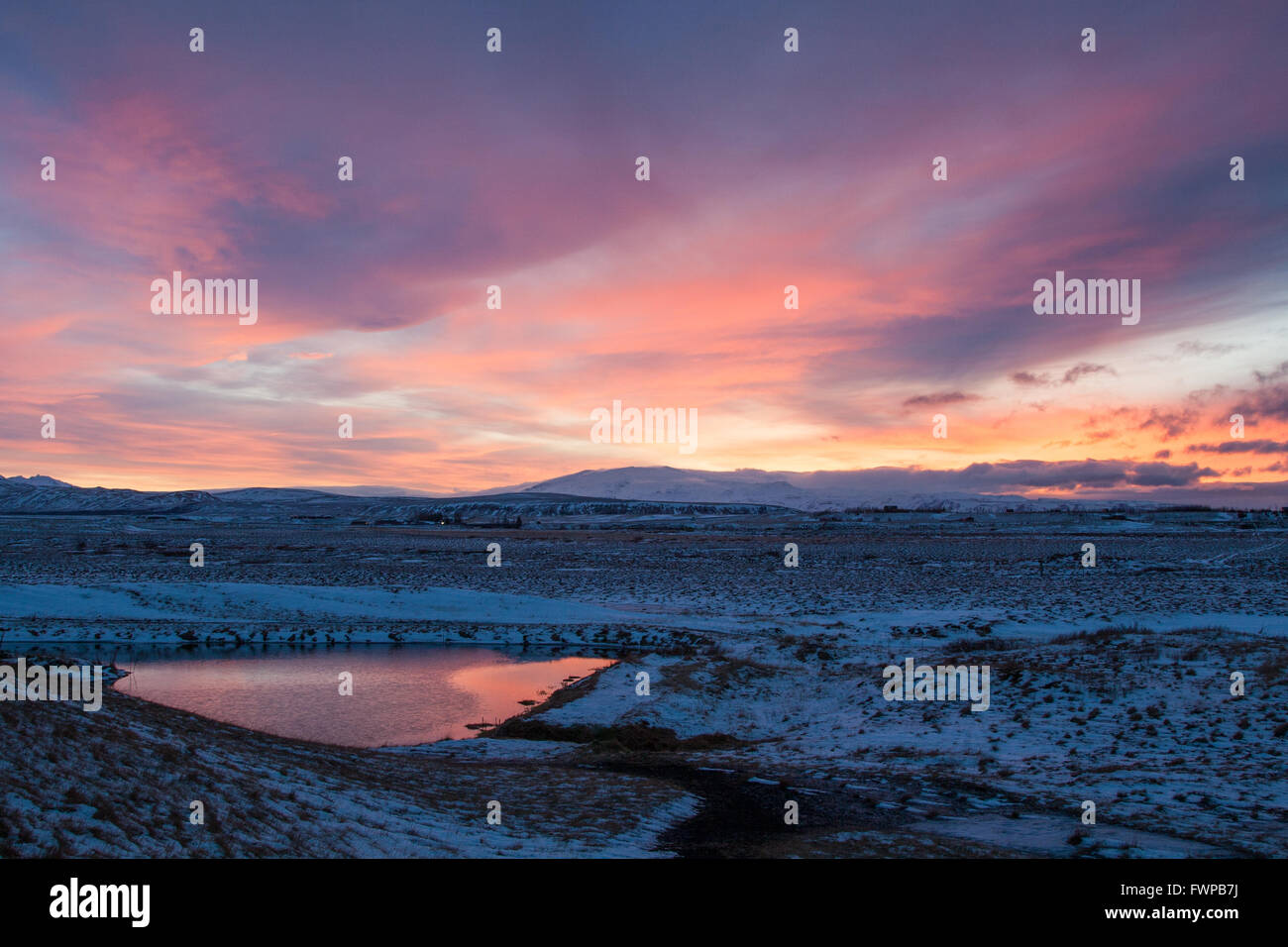 Hella island -Fotos und -Bildmaterial in hoher Auflösung – Alamy