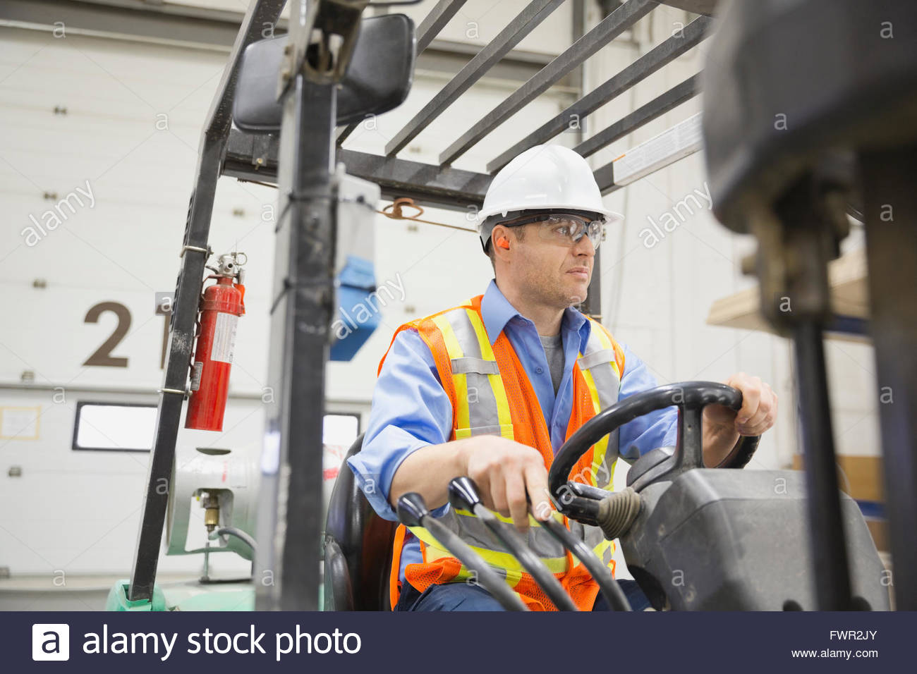 Manueller gabelstapler -Fotos und -Bildmaterial in hoher Auflösung – Alamy