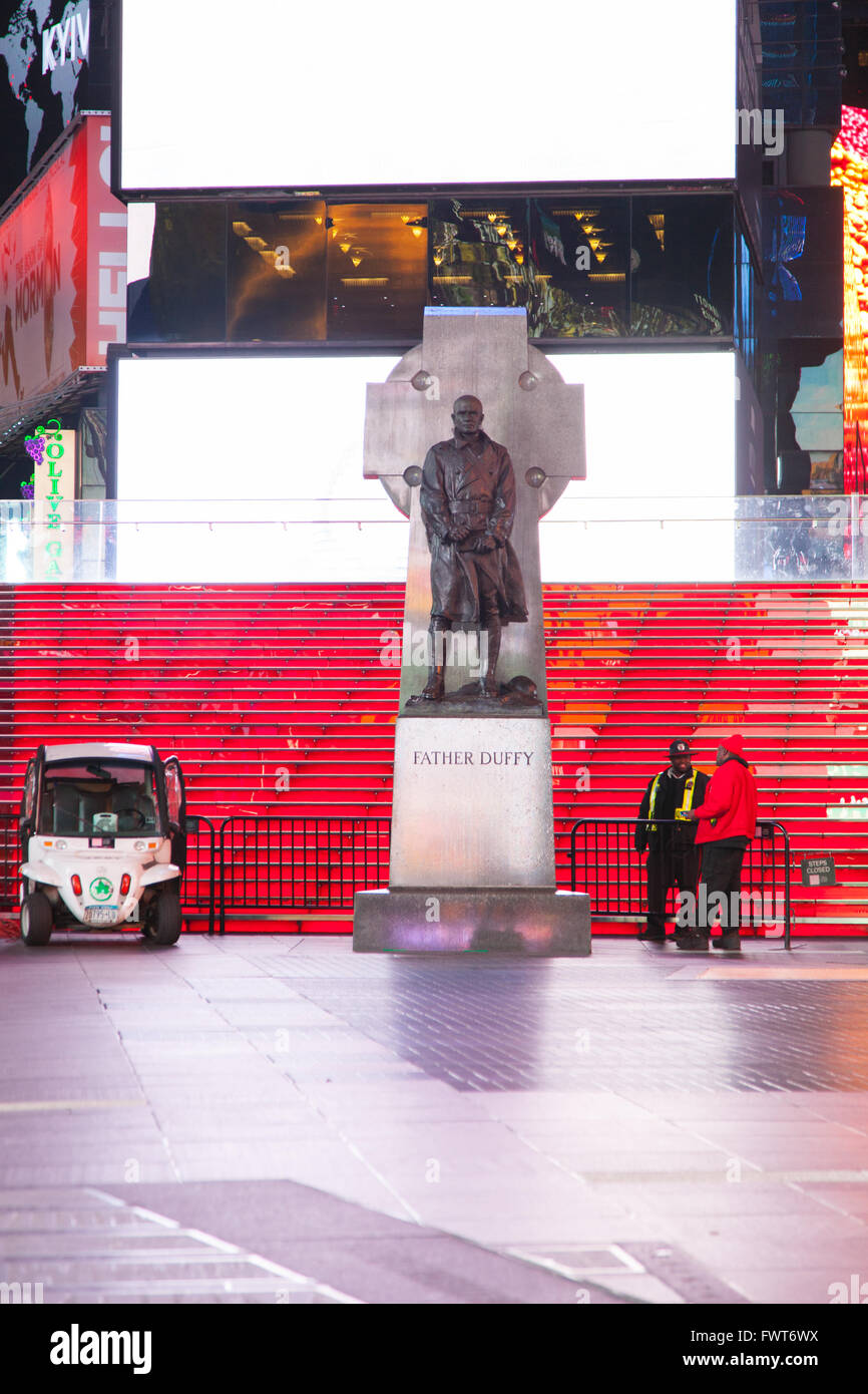 Duffy square new york -Fotos und -Bildmaterial in hoher Auflösung – Alamy