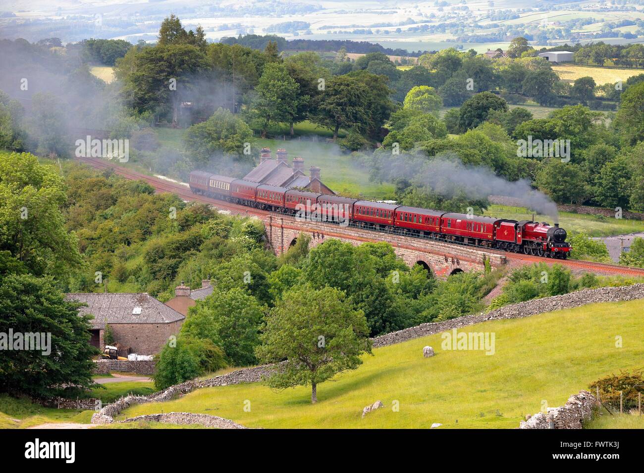 Machen Sie es sich Carlisle Bahnstrecke. Dampfzug Kreuzung Crosby ...
