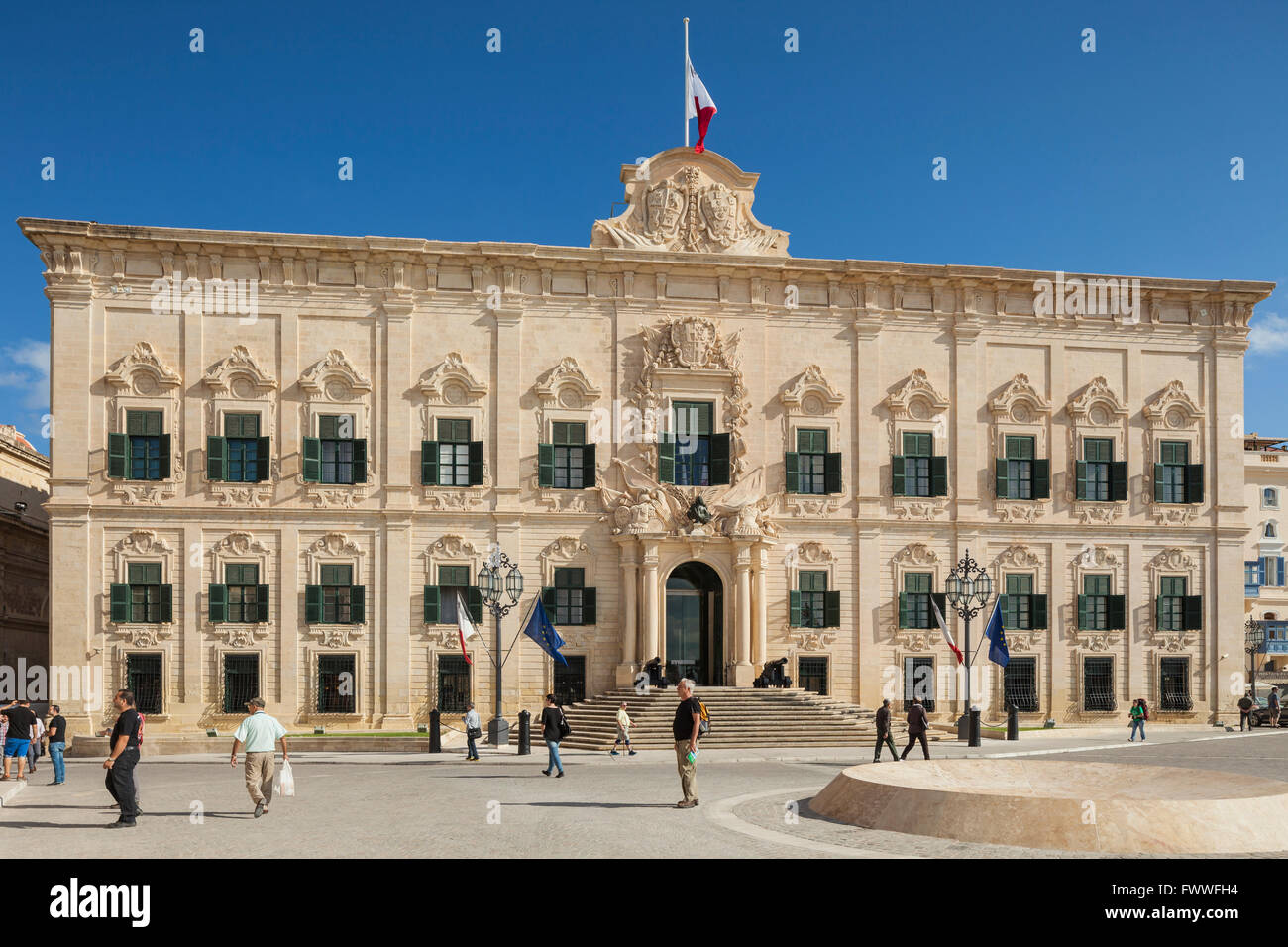 Auberge De Castille Valletta Stockfotos und -bilder Kaufen - Alamy