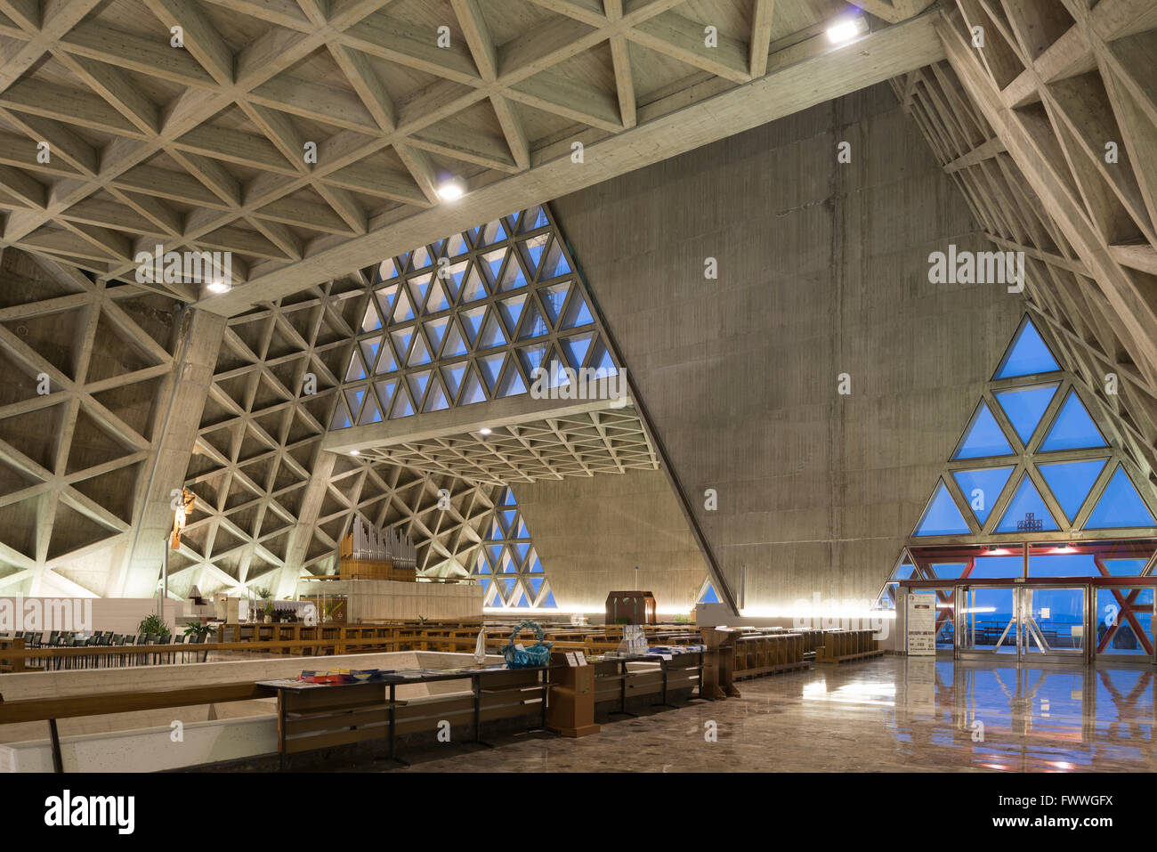 Tempel des Monte Grisa Wallfahrtskirche Santuario Nazionale eine Maria ...