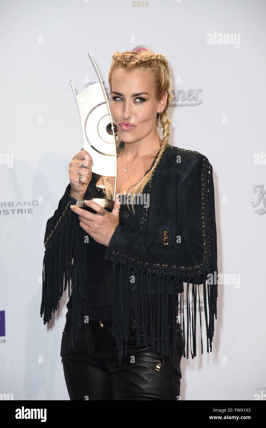 Sarah connor berlin 2015 -Fotos und -Bildmaterial in hoher Auflösung ...