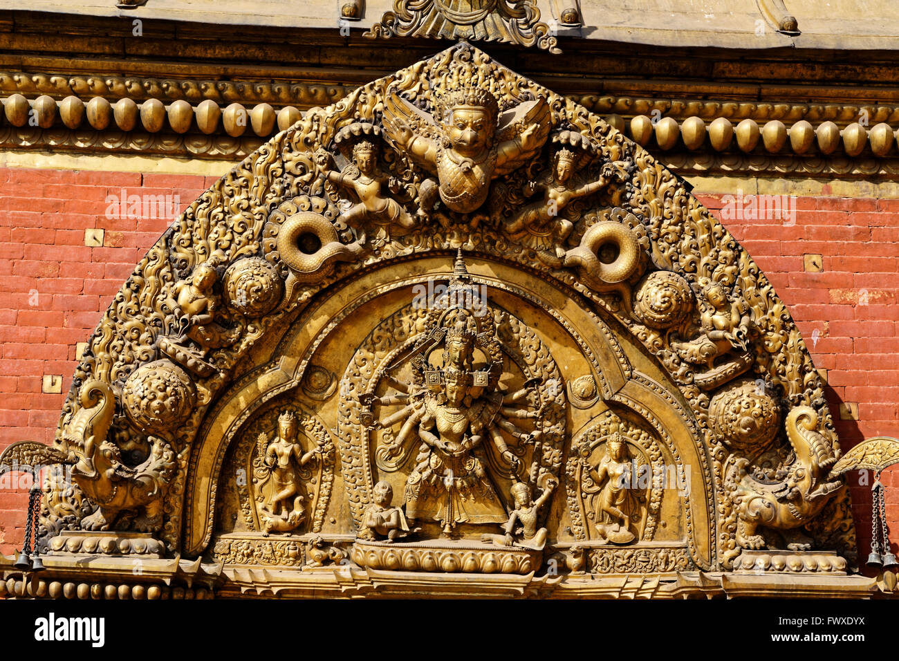 Golden gate bhaktapur -Fotos und -Bildmaterial in hoher Auflösung – Alamy