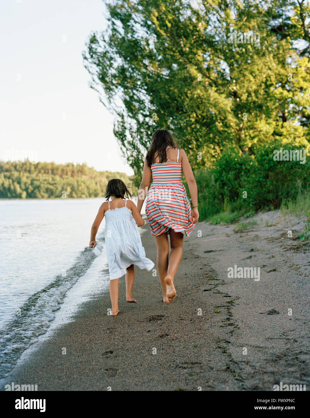 Barfuß Mädchen Stockfotos und -bilder Kaufen - Alamy