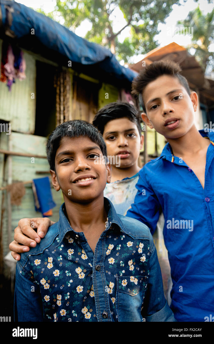 Indische jungen -Fotos und -Bildmaterial in hoher Auflösung – Alamy