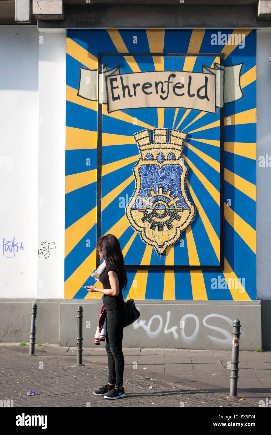Köln, Ehrenfeld, Venloer Strasse, Bahnhof Ehrenfeld Stockfotografie - Alamy