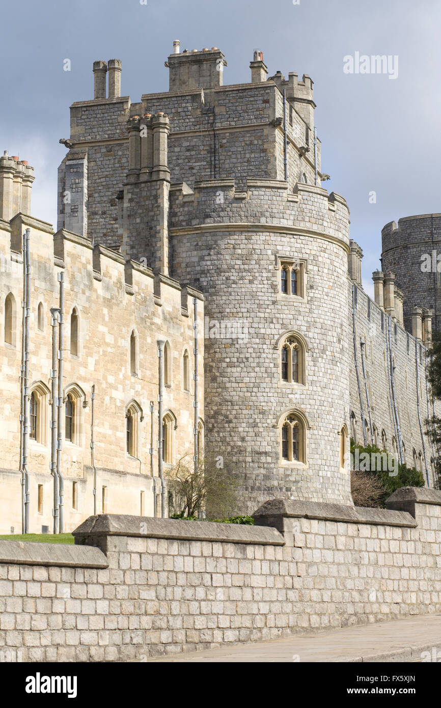 Die historischen Mauern und Fassaden von Windsor Castle in England ...