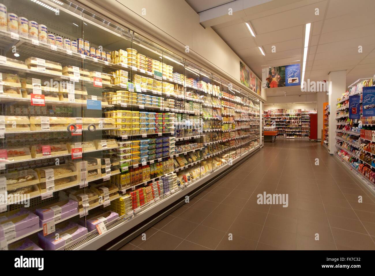 Albert heijn supermarket -Fotos und -Bildmaterial in hoher Auflösung ...