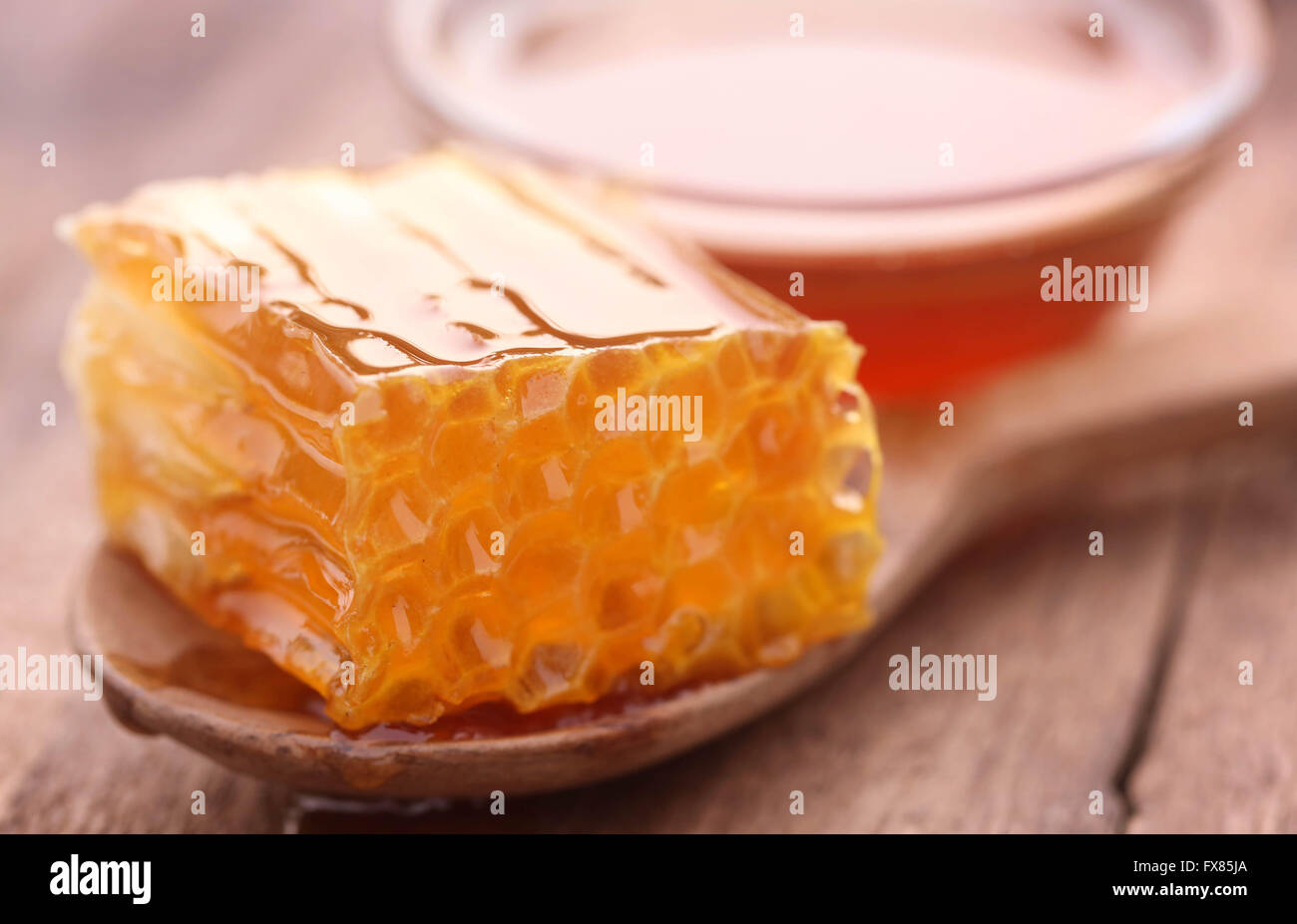 Honig wabe -Fotos und -Bildmaterial in hoher Auflösung – Alamy