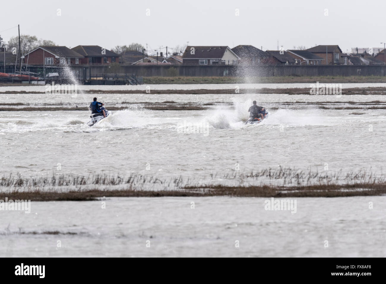 Zwei jet skis -Fotos und -Bildmaterial in hoher Auflösung – Alamy