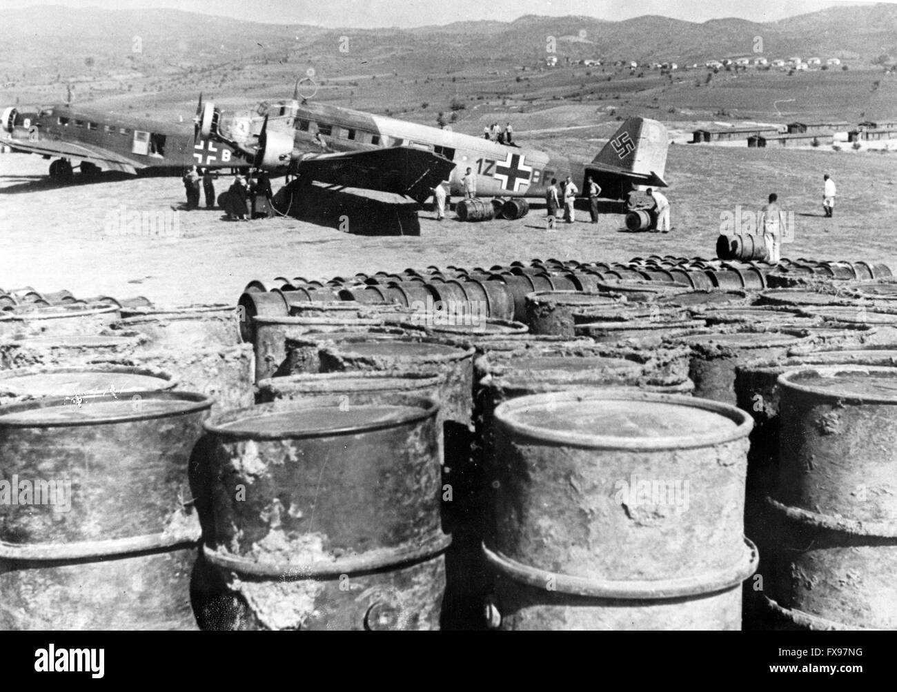 Wwii luftwaffe transport -Fotos und -Bildmaterial in hoher Auflösung ...