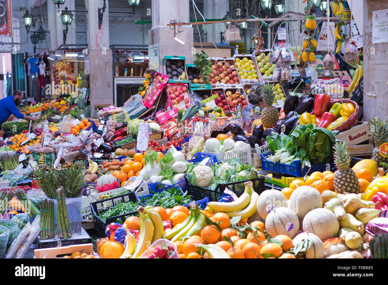 Obst und Gemüse bei der indoor-Markt Mercato Dell' Unità in Rom ...