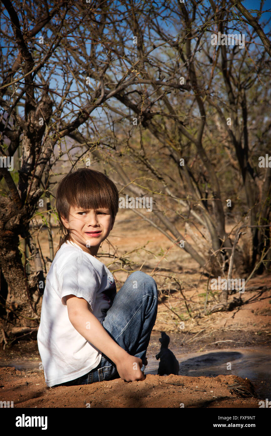 Kinder kinder kind kind junge jungen -Fotos und -Bildmaterial in hoher ...