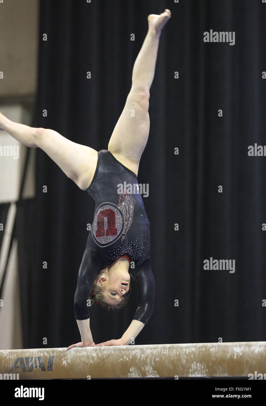 Fort Worth, TX, USA. 15. April 2016. Utahs Baely Rowe führt einen ...