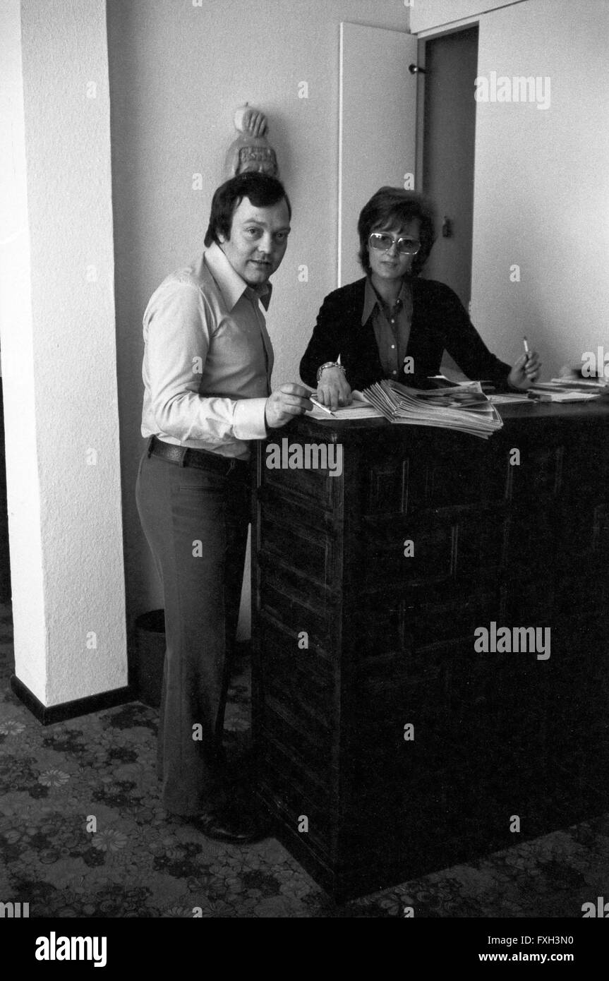 Der Deutsche Schauspieler Hans Zander Mit Ingrid Weiss, 1970er Jahre ...