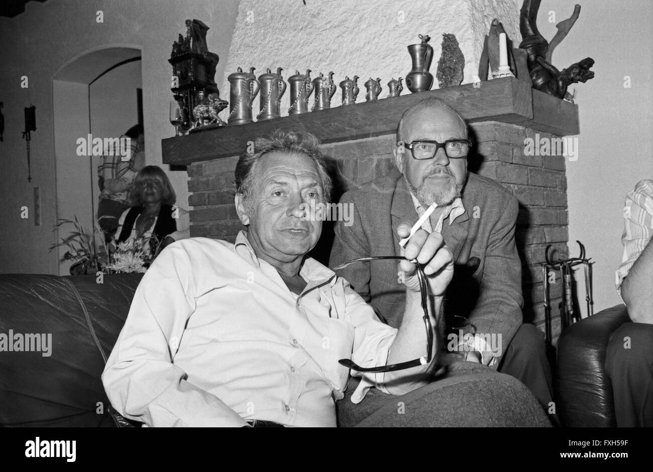 Regisseur alfred vohrer -Fotos und -Bildmaterial in hoher Auflösung – Alamy