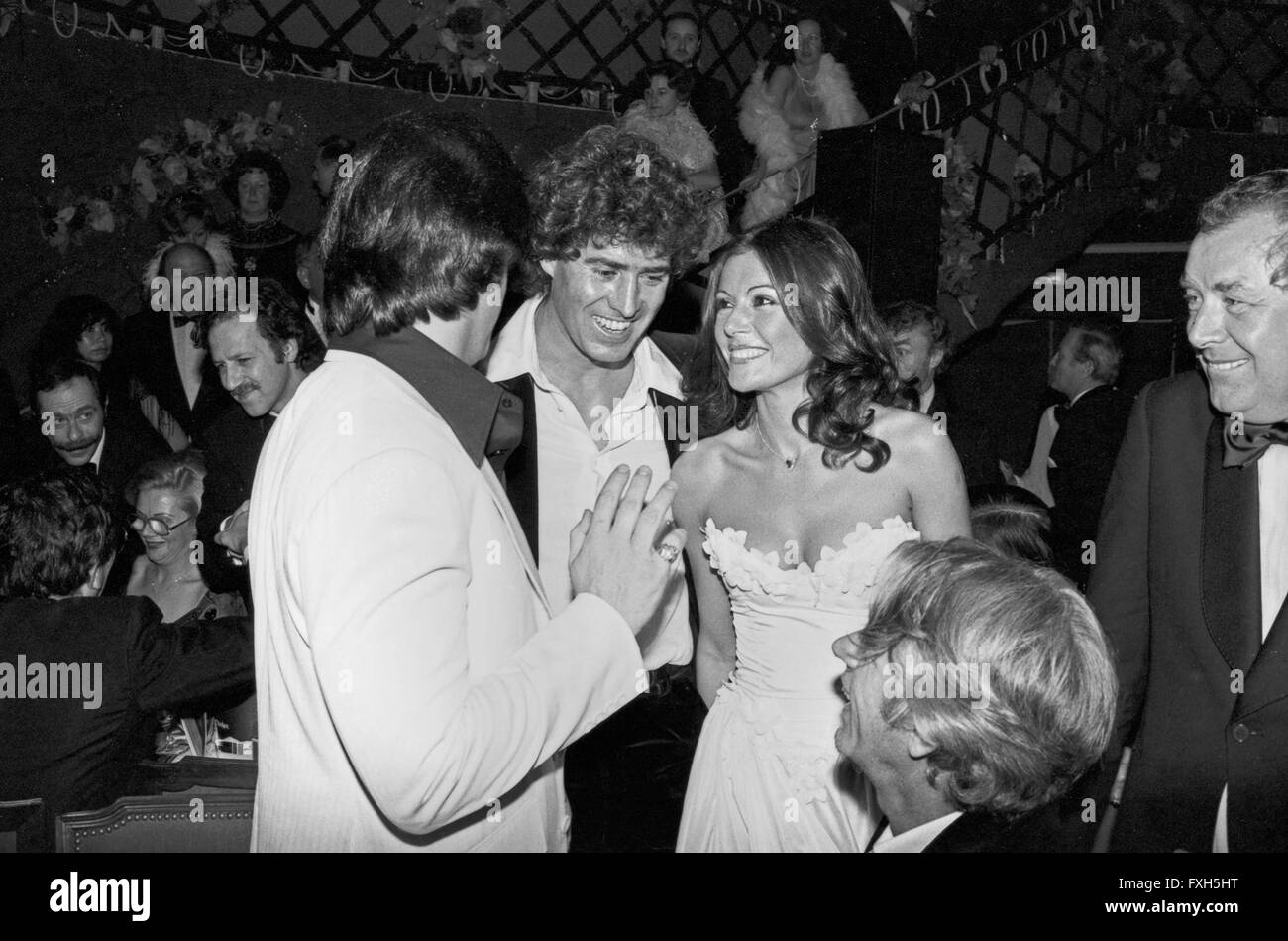 Der Amerikanische Schauspieler Sylvester Stallone Mit Rudi Carrell Und ...