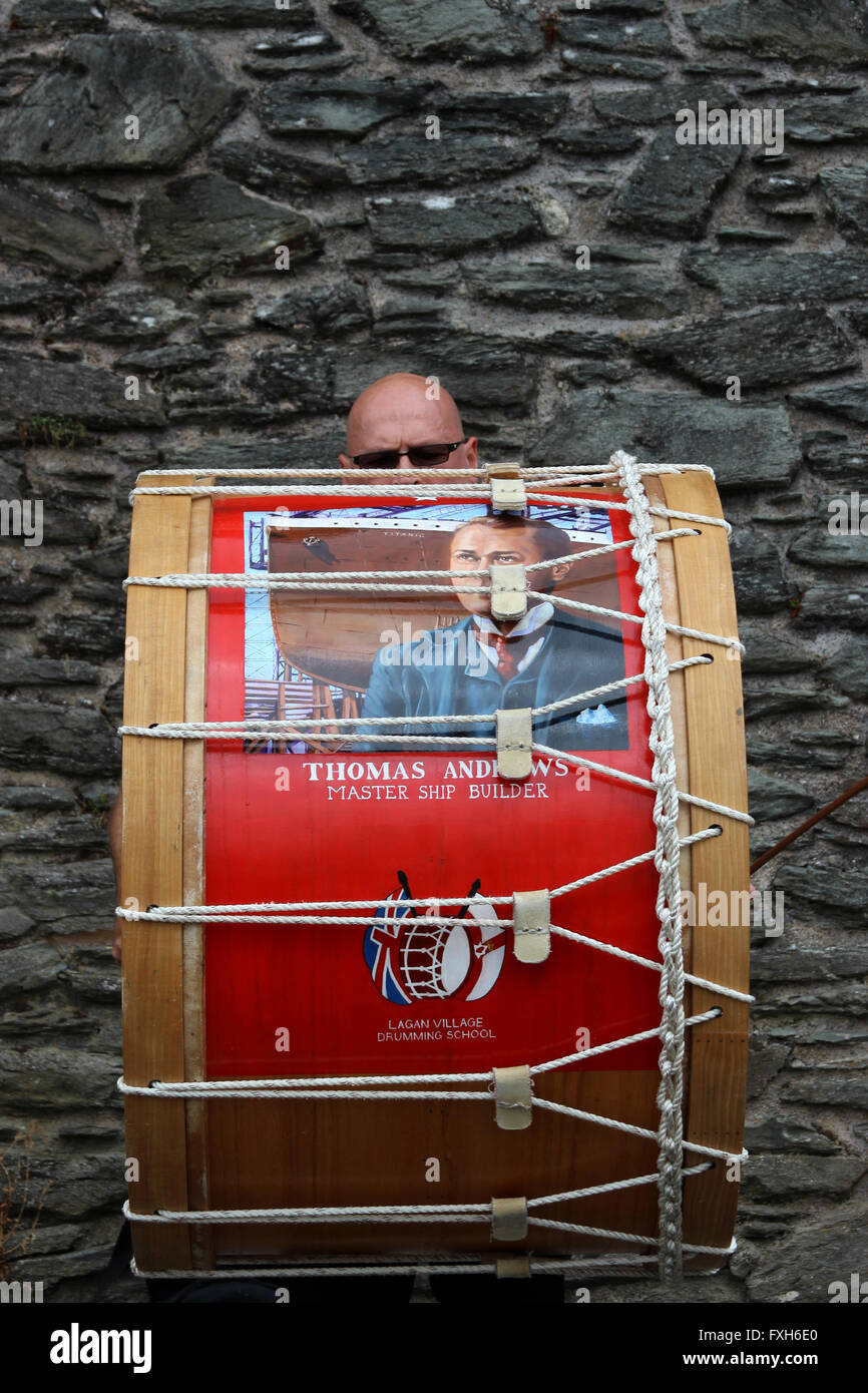 Lambeg drum -Fotos und -Bildmaterial in hoher Auflösung – Alamy