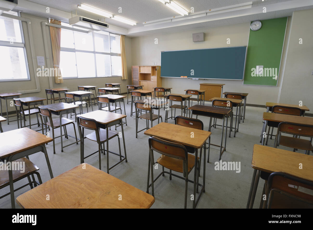Klassenzimmer leer -Fotos und -Bildmaterial in hoher Auflösung – Alamy