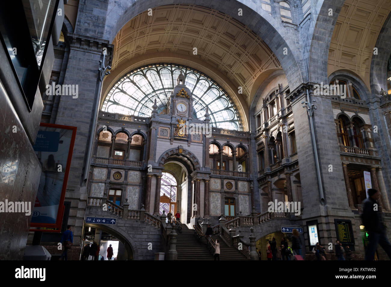 Der bahnhof von antwerpen -Fotos und -Bildmaterial in hoher Auflösung – Alamy